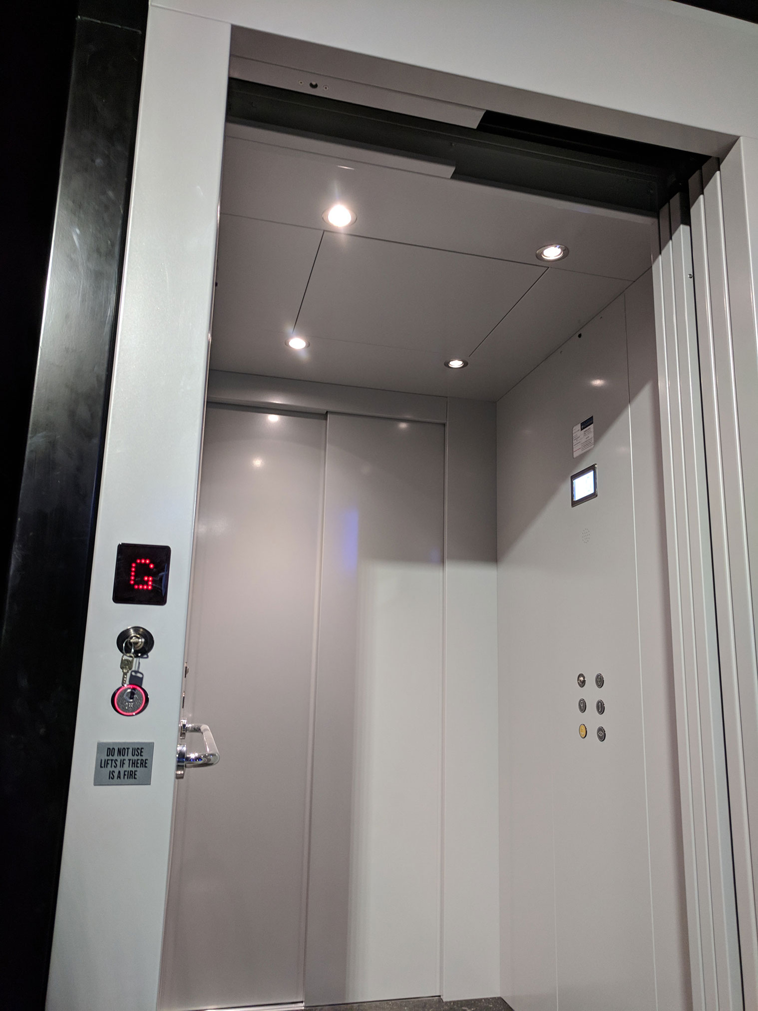 ROD LAVER ARENA REFURBISHMENT - Platinum Elevators