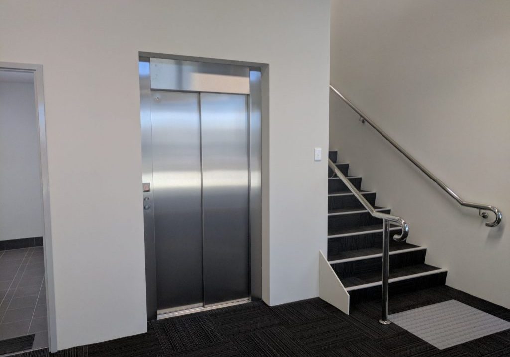 Commercial Maxi Lift - Platinum Elevators